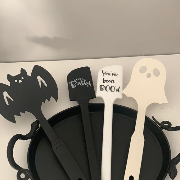 Target | Holiday | Brand New Halloween Bundle Of Spatulas | Poshmark